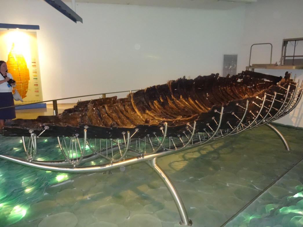 The “Jesus Boat” | Bible Reading Archeology